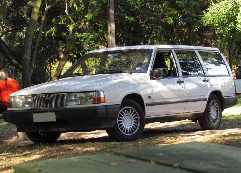 Volvo 940 1992 945 Kombi - Australian Child Restraint Resource Initiative